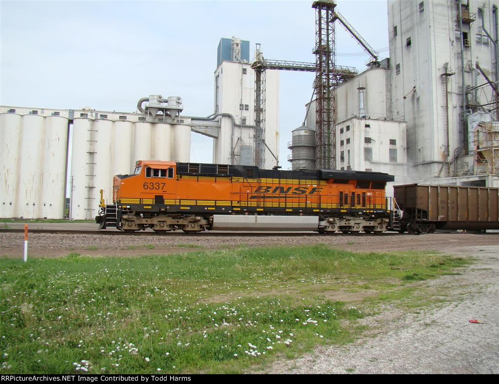 BNSF 6337